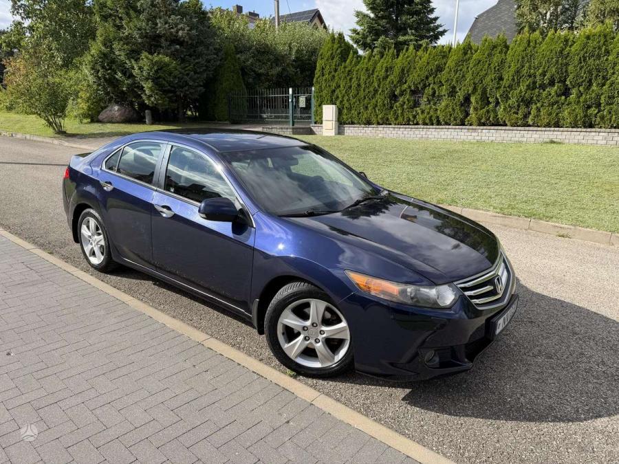 Blue Honda Accord 2009 in Vilnius, with an engine capacity of 2.00 L and mileage of 226 thousand km for 3450 €, photo 6 on AUTOMOTO.COM.LV