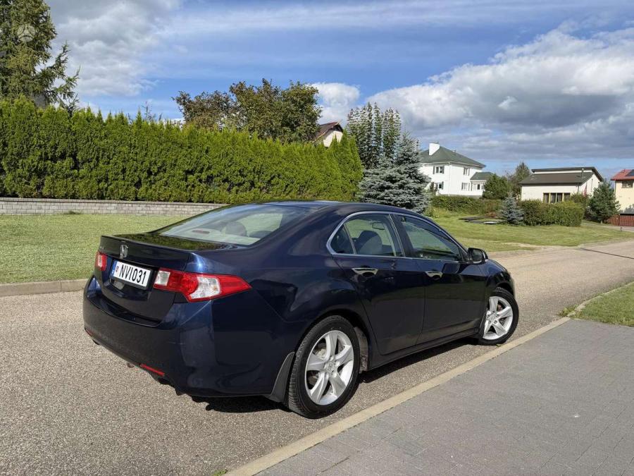 Blue Honda Accord 2009 in Vilnius, with an engine capacity of 2.00 L and mileage of 226 thousand km for 3450 €, photo 12 on AUTOMOTO.COM.LV