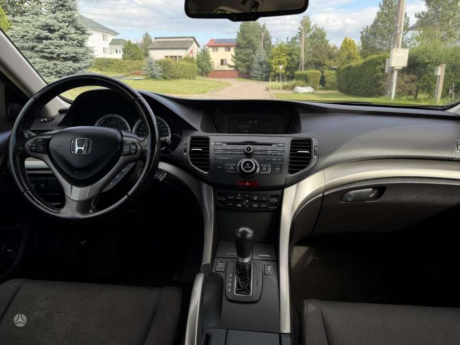Blue Honda Accord 2009 in Vilnius, with an engine capacity of 2.00 L and mileage of 226 thousand km for 3450 €, photo 17 on AUTOMOTO.COM.LV