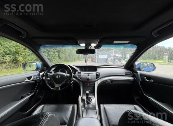 Blue Honda Accord 2009 in Riga, with an engine capacity of 2.40 L and mileage of 400 thousand km for 1200 €, photo 4 on AUTOMOTO.COM.LV