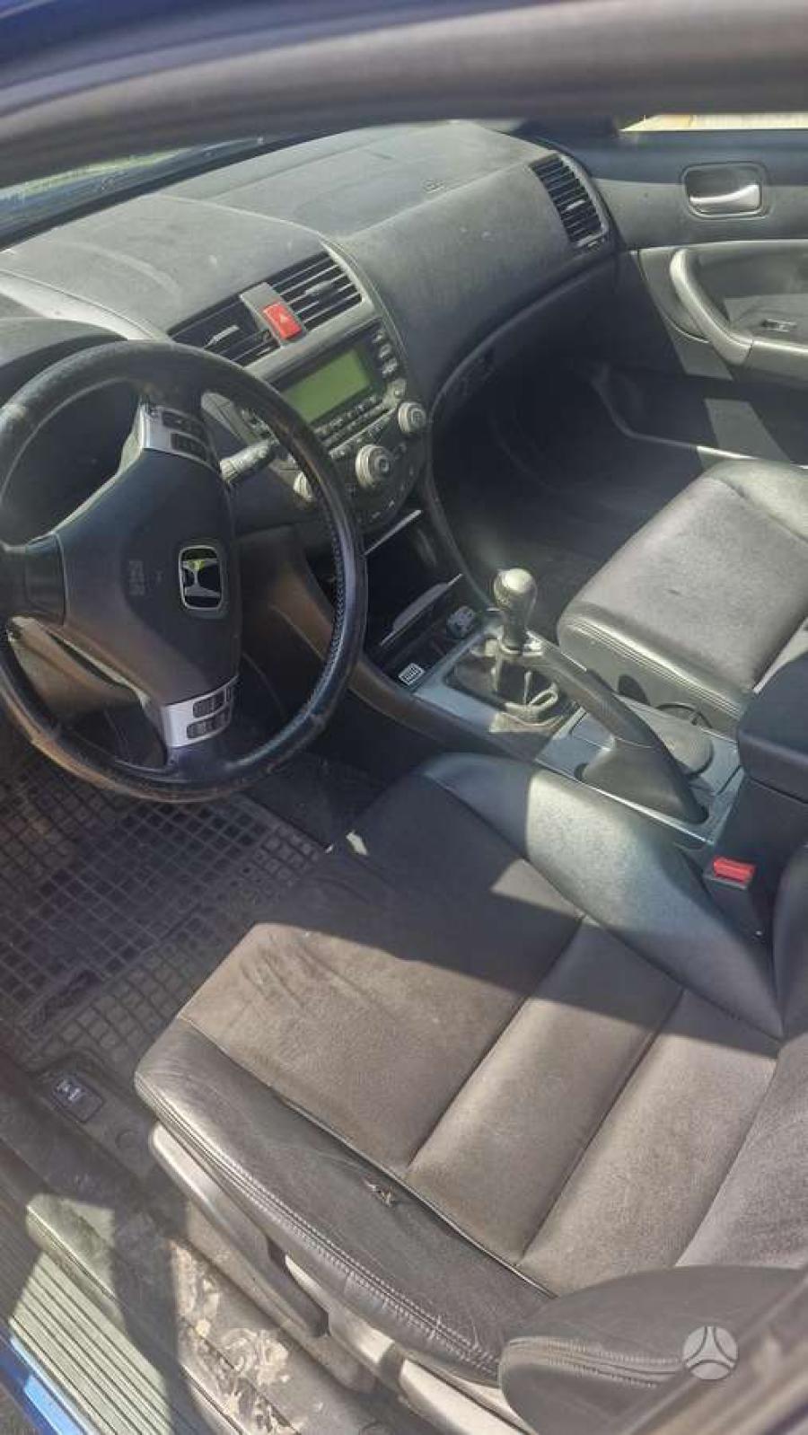 Blue Honda Accord 2020 in Kedainiai, with an engine capacity of 2.20 L and mileage of 320 thousand km for 1500 €, photo 6 on AUTOMOTO.COM.LV