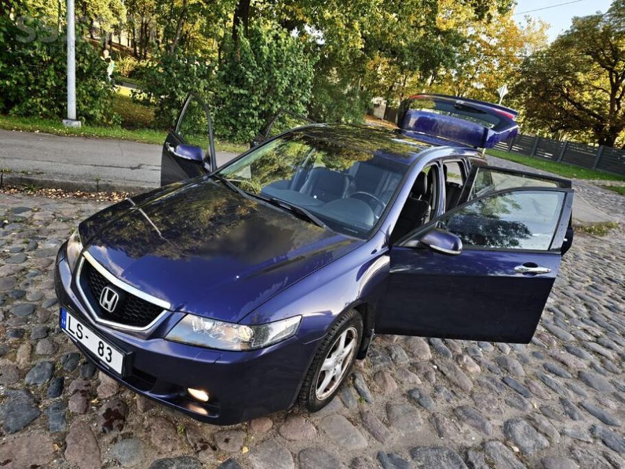 Синий Хонда Аккорд 2003 в Рига, объемом двигателя 2.00 л и пробегом 215 тыс. км за 1900 €, фото 11 на AUTOMOTO.COM.LV