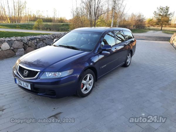 Zils Honda Accord 2004 Tiri, ar dzinēja tilpumu 2.20 L un nobraukumu 243 tūkst. km par 2400 €, foto 3 vietnē AUTOMOTO.COM.LV