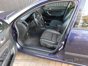 Blue Honda Accord 2004 in Turi, with an engine capacity of 2.20 L and mileage of 243 thousand km for 2400 €, photo 10 on AUTOMOTO.COM.LV