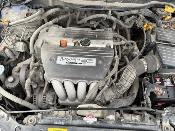 Zils Honda Accord 2004 Kuldīga, ar dzinēja tilpumu 2.00 L un nobraukumu 275 tūkst. km par 400 €, foto 9 vietnē AUTOMOTO.COM.LV