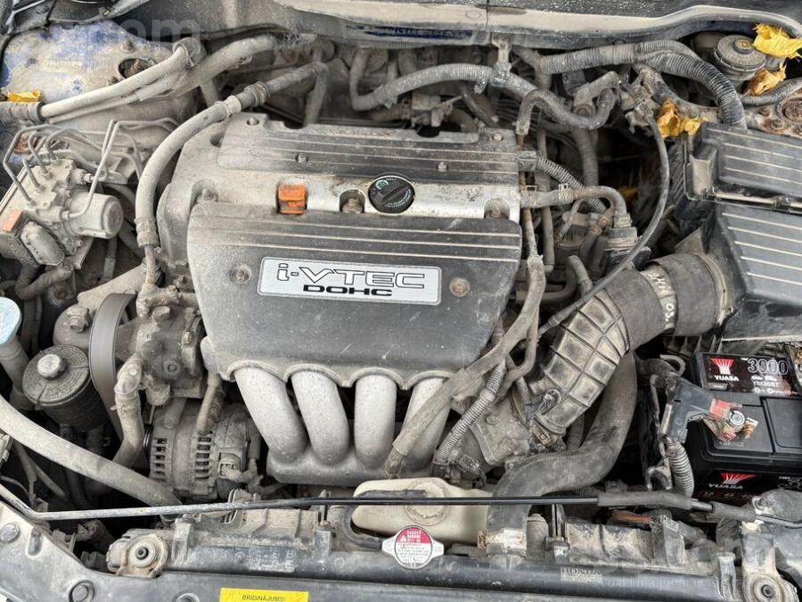 Zils Honda Accord 2004 Kuldīga, ar dzinēja tilpumu 2.00 L un nobraukumu 275 tūkst. km par 400 €, foto 10 vietnē AUTOMOTO.COM.LV