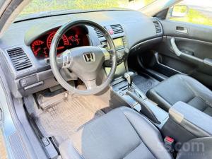 Zils Honda Accord 2004 Rīga, ar dzinēja tilpumu 2.00 L un nobraukumu 260 tūkst. km par 1750 €, foto 12 vietnē AUTOMOTO.COM.LV