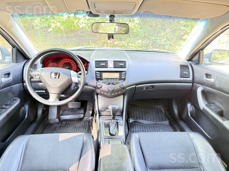 Zils Honda Accord 2004 Rīga, ar dzinēja tilpumu 2.00 L un nobraukumu 260 tūkst. km par 1750 €, foto 14 vietnē AUTOMOTO.COM.LV