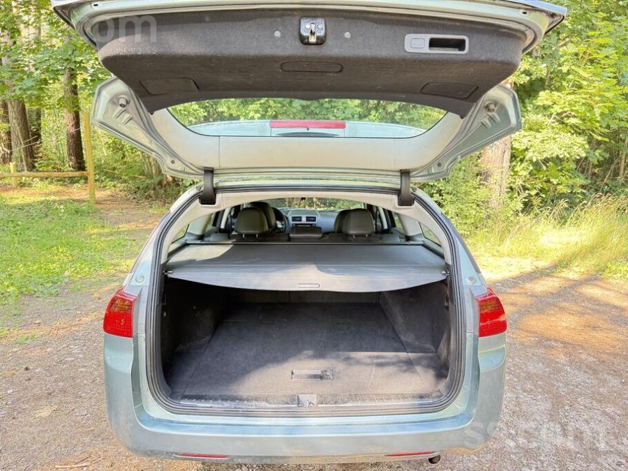 Zils Honda Accord 2004 Rīga, ar dzinēja tilpumu 2.00 L un nobraukumu 260 tūkst. km par 1750 €, foto 16 vietnē AUTOMOTO.COM.LV