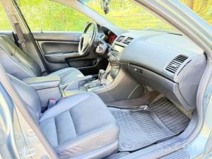 Zils Honda Accord 2004 Rīga, ar dzinēja tilpumu 2.00 L un nobraukumu 260 tūkst. km par 1750 €, foto 18 vietnē AUTOMOTO.COM.LV