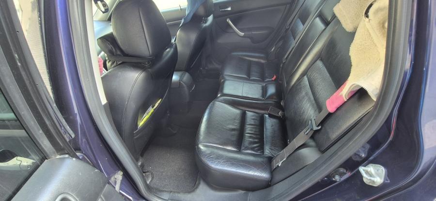 Zils Honda Accord 2005 Tallina, ar dzinēja tilpumu 2.20 L un nobraukumu 564 tūkst. km par 700 €, foto 15 vietnē AUTOMOTO.COM.LV