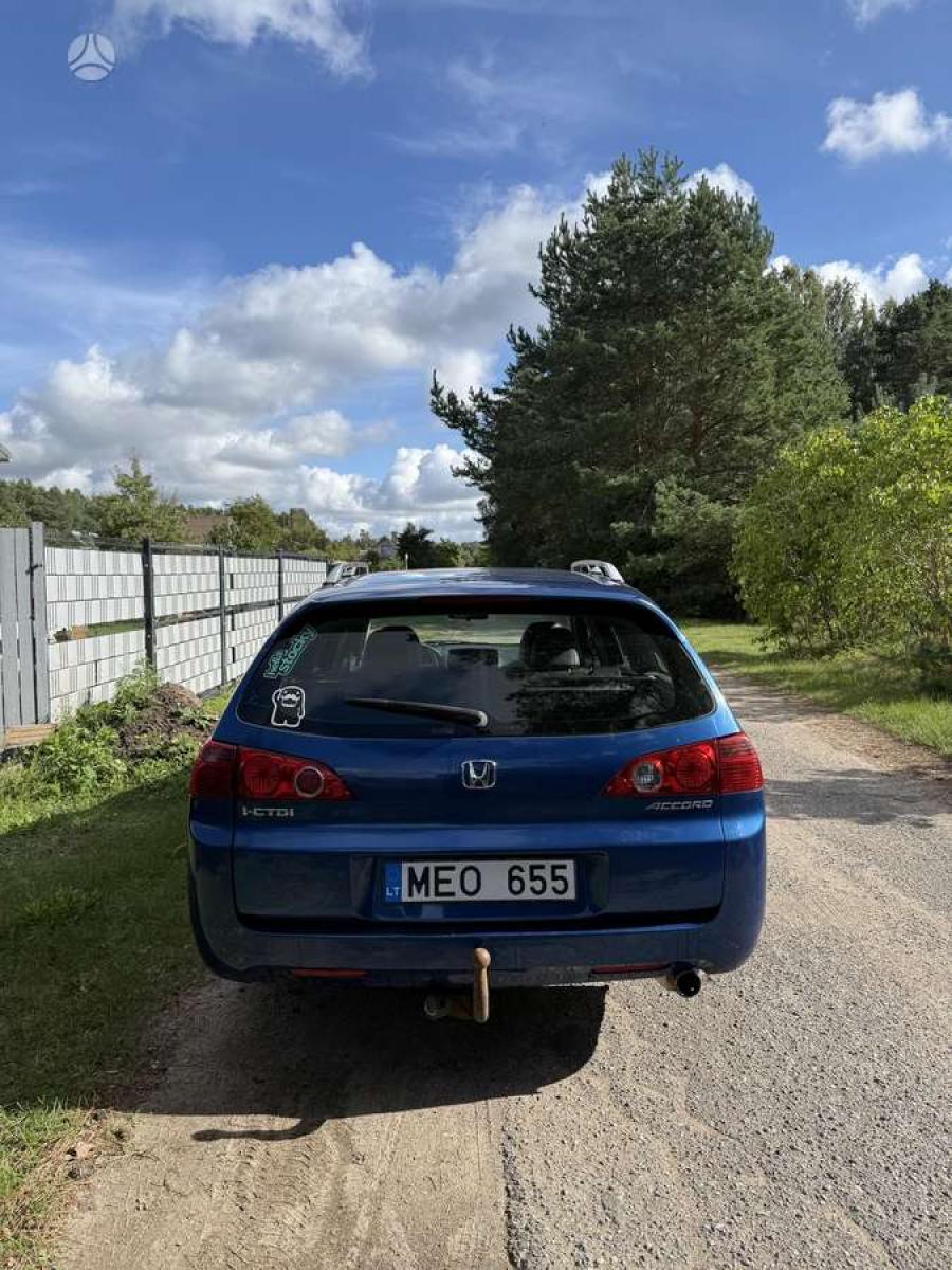 Zils Honda Accord 2005 Klaipėda, ar dzinēja tilpumu 2.20 L un nobraukumu 484 tūkst. km par 800 €, foto 5 vietnē AUTOMOTO.COM.LV