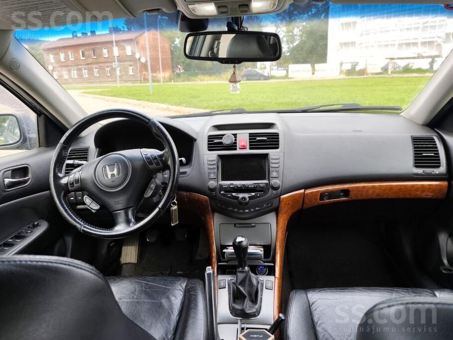 Zils Honda Accord 2006 Rīga, ar dzinēja tilpumu 2.20 L un nobraukumu 340 tūkst. km par 2490 €, foto 7 vietnē AUTOMOTO.COM.LV