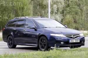 Blue Honda Accord 2006 in Riga, with an engine capacity of 2.00 L and mileage of 302 thousand km for 900 €, photo 9 on AUTOMOTO.COM.LV