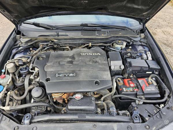 Zils Honda Accord 2006 Telšiai, ar dzinēja tilpumu 2.20 L un nobraukumu 386 tūkst. km par 1070 €, foto 8 vietnē AUTOMOTO.COM.LV