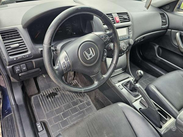Zils Honda Accord 2006 Telšiai, ar dzinēja tilpumu 2.20 L un nobraukumu 386 tūkst. km par 1070 €, foto 11 vietnē AUTOMOTO.COM.LV