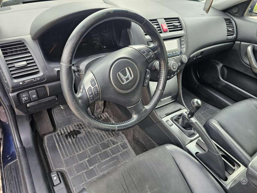 Zils Honda Accord 2006 Telšiai, ar dzinēja tilpumu 2.20 L un nobraukumu 386 tūkst. km par 1070 €, foto 11 vietnē AUTOMOTO.COM.LV