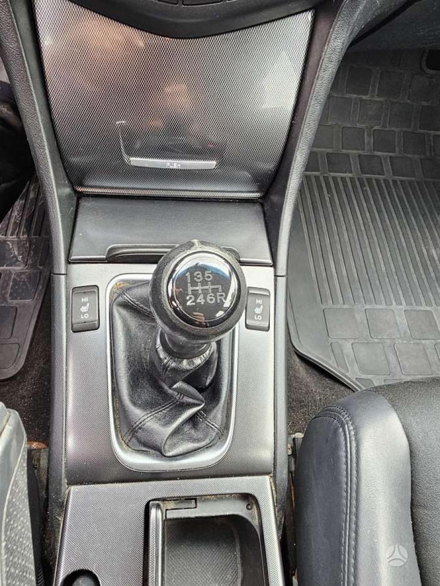 Zils Honda Accord 2006 Telšiai, ar dzinēja tilpumu 2.20 L un nobraukumu 386 tūkst. km par 1070 €, foto 12 vietnē AUTOMOTO.COM.LV