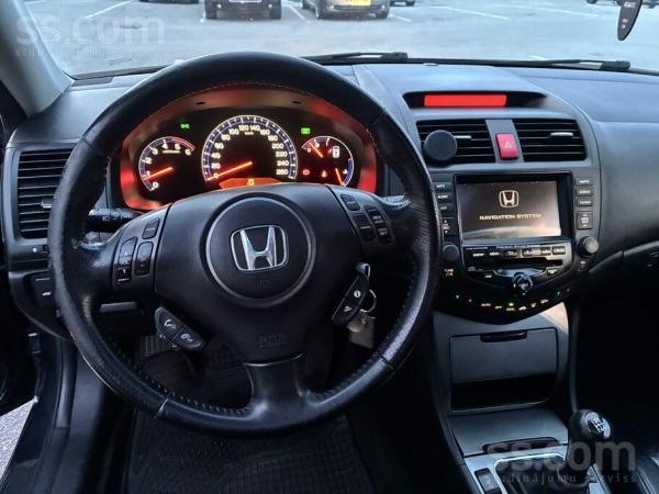 Blue Honda Accord 2007 in Riga, with an engine capacity of 2.20 L and mileage of 438 thousand km for 1750 €, photo 8 on AUTOMOTO.COM.LV