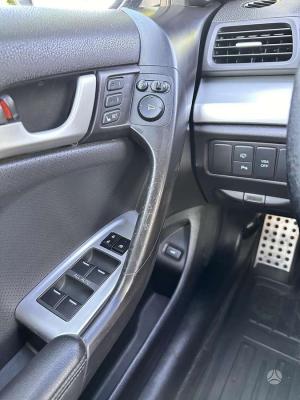 Zils Honda Accord 2008 Trakai, ar dzinēja tilpumu 2.20 L un nobraukumu 331 tūkst. km par 3300 €, foto 13 vietnē AUTOMOTO.COM.LV