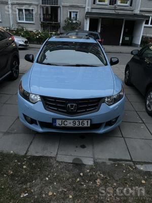 Zils Honda Accord 2008 Rīga, ar dzinēja tilpumu 2.20 L un nobraukumu 350 tūkst. km par 4000 €, foto  vietnē AUTOMOTO.COM.LV