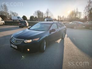 Zils Honda Accord 2009 Rīga, ar dzinēja tilpumu 2.20 L un nobraukumu 320 tūkst. km par 1400 €, foto  vietnē AUTOMOTO.COM.LV