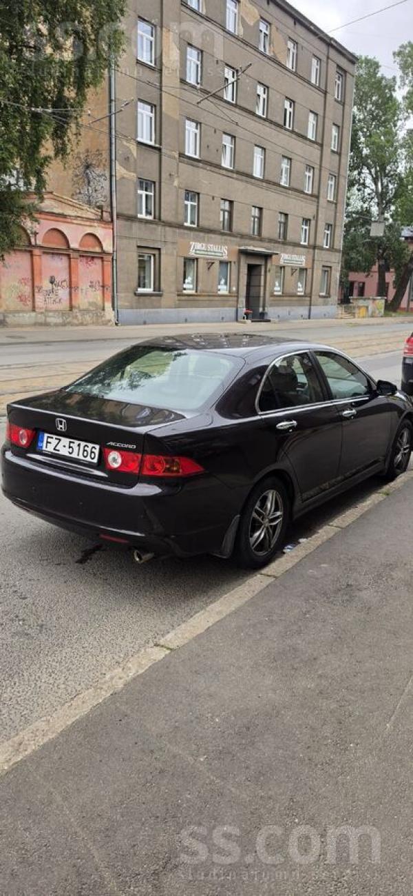 Brown Honda Accord 2006 in Riga, with an engine capacity of 2.00 L and mileage of 186 thousand km for 3650 €, photo 1 on AUTOMOTO.COM.LV