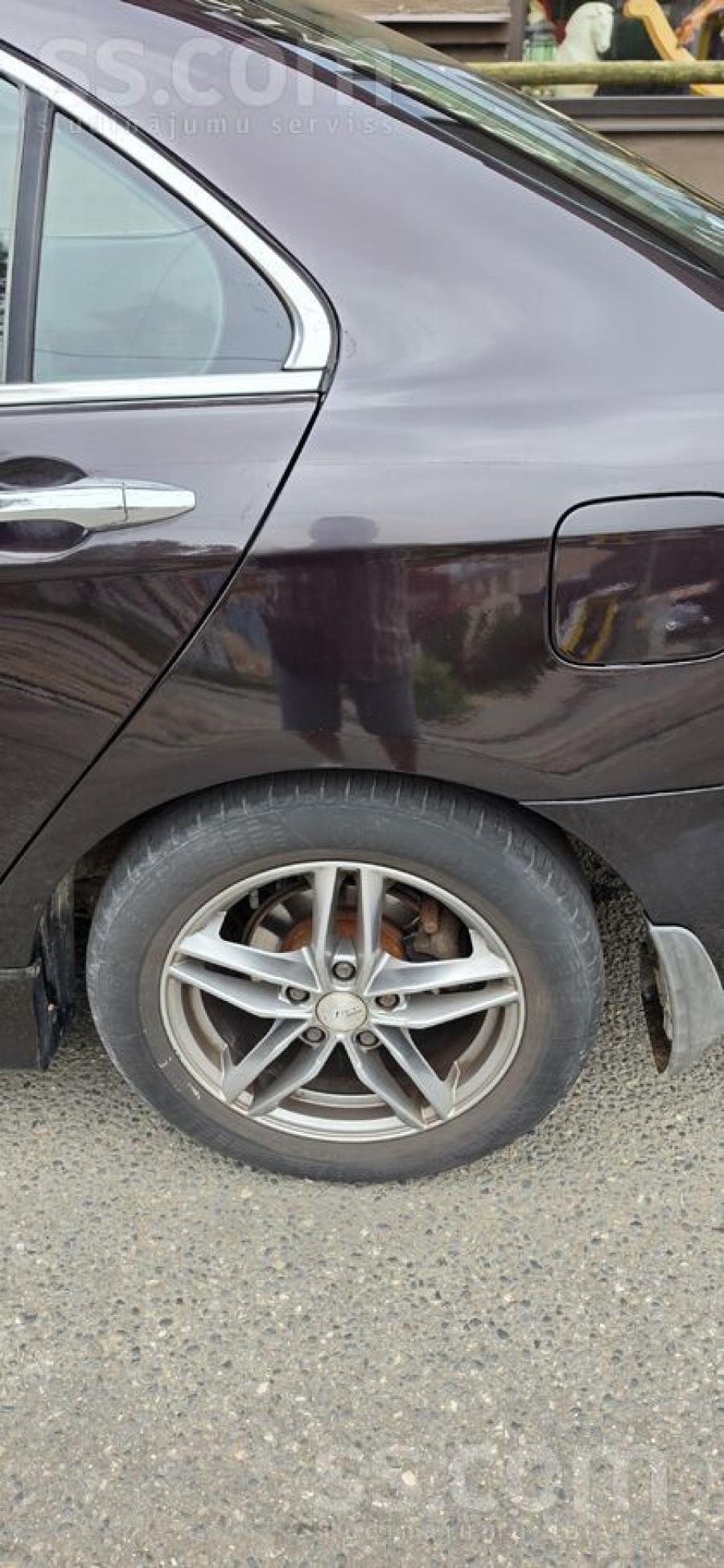 Brūns Honda Accord 2006 Rīga, ar dzinēja tilpumu 2.00 L un nobraukumu 186 tūkst. km par 3650 €, foto 7 vietnē AUTOMOTO.COM.LV
