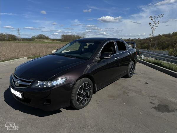 Brown Honda Accord 2007 in Kaunas, with an engine capacity of 2.00 L and mileage of 219 thousand km for 3699 €, photo 5 on AUTOMOTO.COM.LV