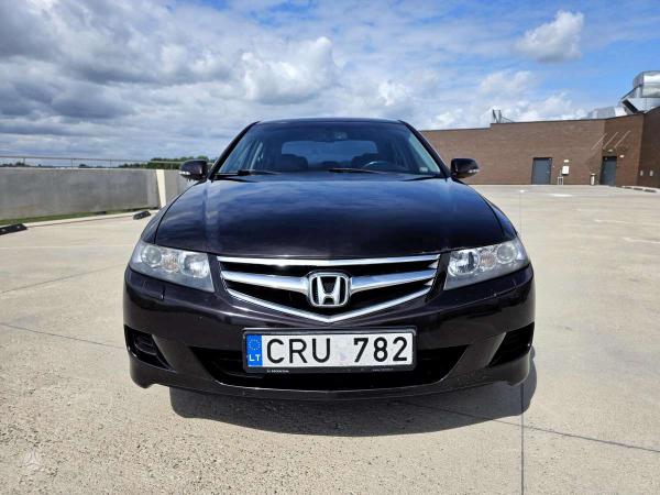 Brown Honda Accord 2007 in Vilnius, with an engine capacity of 2.00 L and mileage of 342 thousand km for 980 €, photo 2 on AUTOMOTO.COM.LV
