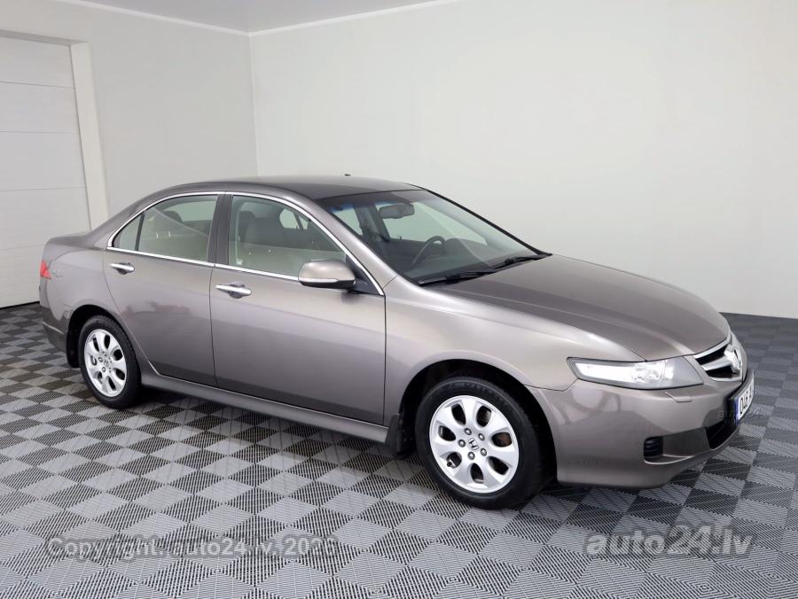 Brown Honda Accord 2007 in Tallinn, with an engine capacity of 2.00 L and mileage of 110 thousand km for 3499 €, photo 1 on AUTOMOTO.COM.LV
