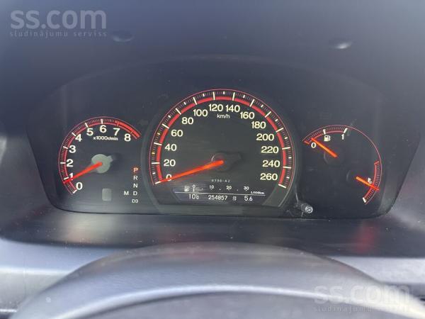 Brown Honda Accord 2007 in Liepaja, with an engine capacity of 2.00 L and mileage of 255 thousand km for 2100 €, photo 5 on AUTOMOTO.COM.LV