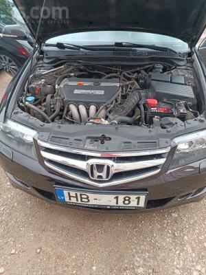 Brūns Honda Accord 2008 Rīga, ar dzinēja tilpumu 2.00 L un nobraukumu 210 tūkst. km par 2600 €, foto 5 vietnē AUTOMOTO.COM.LV