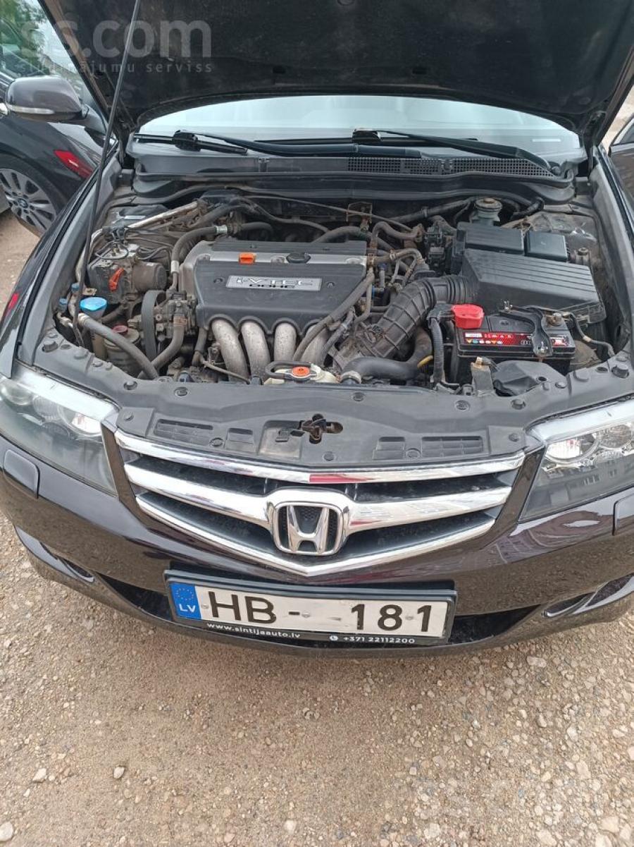 Brūns Honda Accord 2008 Rīga, ar dzinēja tilpumu 2.00 L un nobraukumu 210 tūkst. km par 2600 €, foto 5 vietnē AUTOMOTO.COM.LV