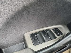 Brown Honda Accord 2010 in Vilnius, with an engine capacity of 2.20 L and mileage of 300 thousand km for 3299 €, photo 18 on AUTOMOTO.COM.LV