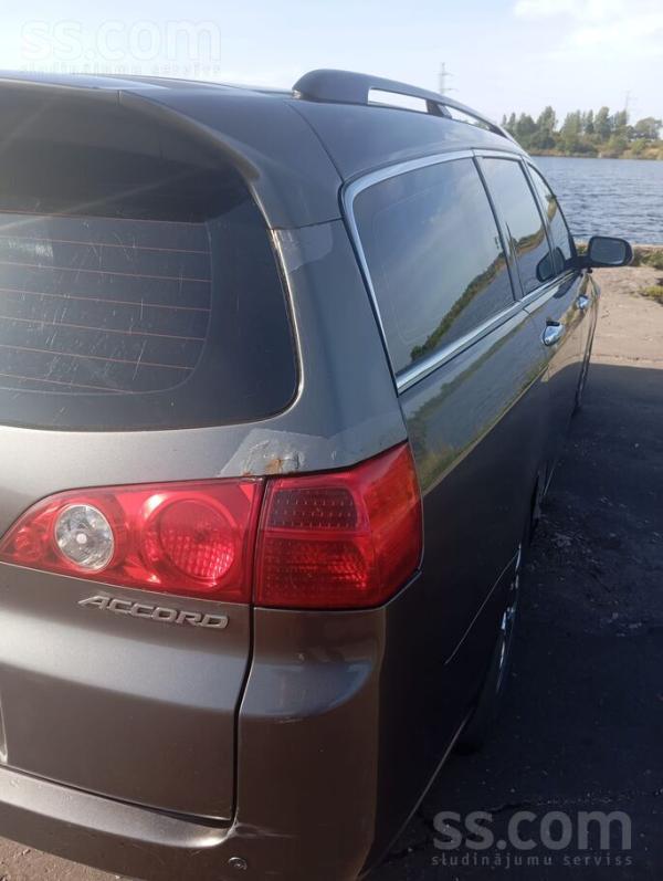 Brūns Honda Accord 2007 Rīga, ar dzinēja tilpumu 2.00 L un nobraukumu 395 tūkst. km par 2000 €, foto 6 vietnē AUTOMOTO.COM.LV