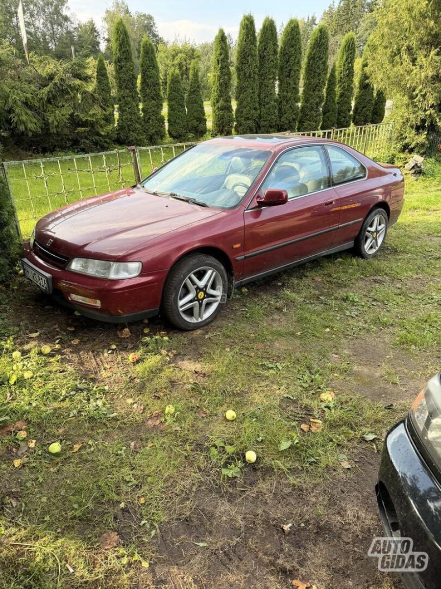 Honda Accord 1995 Tauragė, ar dzinēja tilpumu 2.20 L un nobraukumu 260 tūkst. km par 550 €, foto 1 vietnē AUTOMOTO.COM.LV
