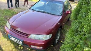 Honda Accord 1995 Tauragė, ar dzinēja tilpumu 2.20 L un nobraukumu 260 tūkst. km par 550 €, foto 9 vietnē AUTOMOTO.COM.LV