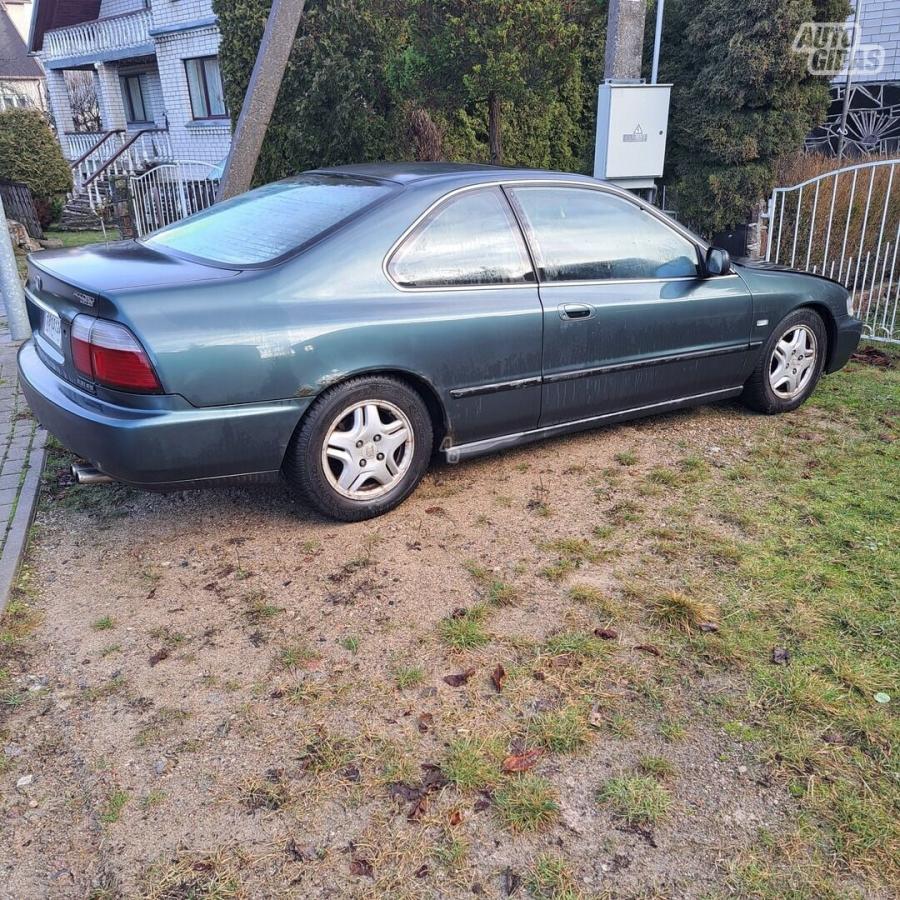 Green Honda Accord 1997 in Alytus, with an engine capacity of 2.20 L and mileage of 222 thousand km for 1500 €, photo 2 on AUTOMOTO.COM.LV