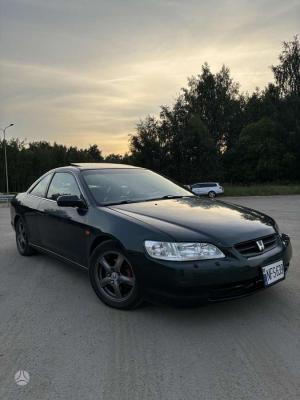 Zaļš Honda Accord 1998 Šauļi, ar dzinēja tilpumu 3.00 L un nobraukumu 317 tūkst. km par 2000 €, foto  vietnē AUTOMOTO.COM.LV