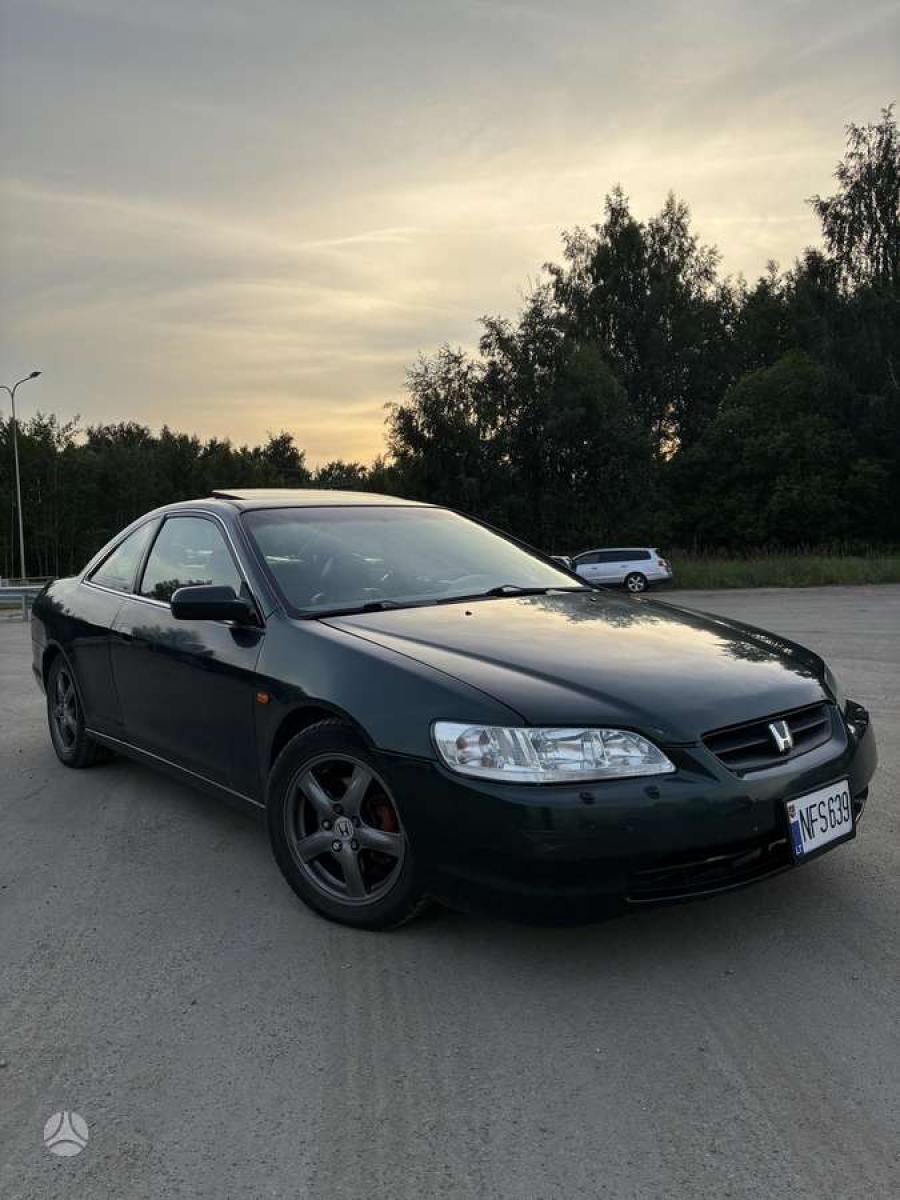 Zaļš Honda Accord 1998 Šauļi, ar dzinēja tilpumu 3.00 L un nobraukumu 317 tūkst. km par 2000 €, foto 1 vietnē AUTOMOTO.COM.LV