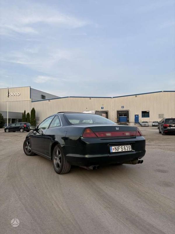Zaļš Honda Accord 1998 Šauļi, ar dzinēja tilpumu 3.00 L un nobraukumu 317 tūkst. km par 2000 €, foto 2 vietnē AUTOMOTO.COM.LV