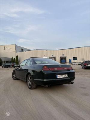 Zaļš Honda Accord 1998 Šauļi, ar dzinēja tilpumu 3.00 L un nobraukumu 317 tūkst. km par 2000 €, foto 3 vietnē AUTOMOTO.COM.LV