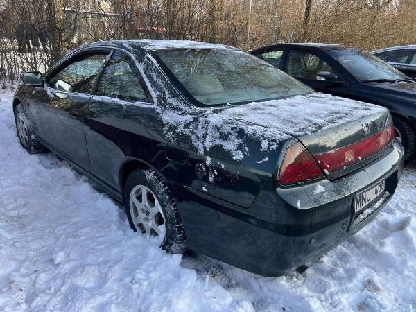Zaļš Honda Accord 2001 Viļņa, ar dzinēja tilpumu 3.00 L un nobraukumu 275 tūkst. km par 790 €, foto 1 vietnē AUTOMOTO.COM.LV