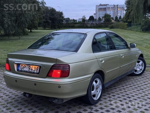 Zaļš Honda Accord 1999 Rīga, ar dzinēja tilpumu 2.00 L un nobraukumu 163 tūkst. km par 690 €, foto 5 vietnē AUTOMOTO.COM.LV