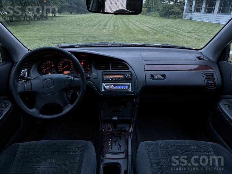 Zaļš Honda Accord 1999 Rīga, ar dzinēja tilpumu 2.00 L un nobraukumu 163 tūkst. km par 690 €, foto 9 vietnē AUTOMOTO.COM.LV