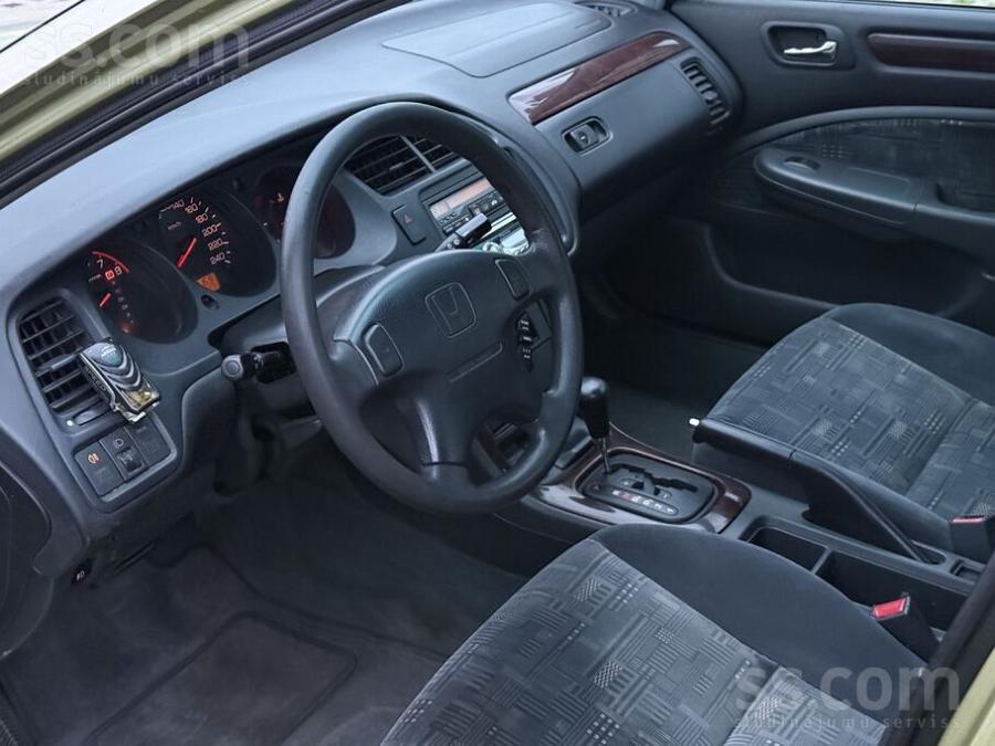 Zaļš Honda Accord 1999 Rīga, ar dzinēja tilpumu 2.00 L un nobraukumu 163 tūkst. km par 690 €, foto 10 vietnē AUTOMOTO.COM.LV