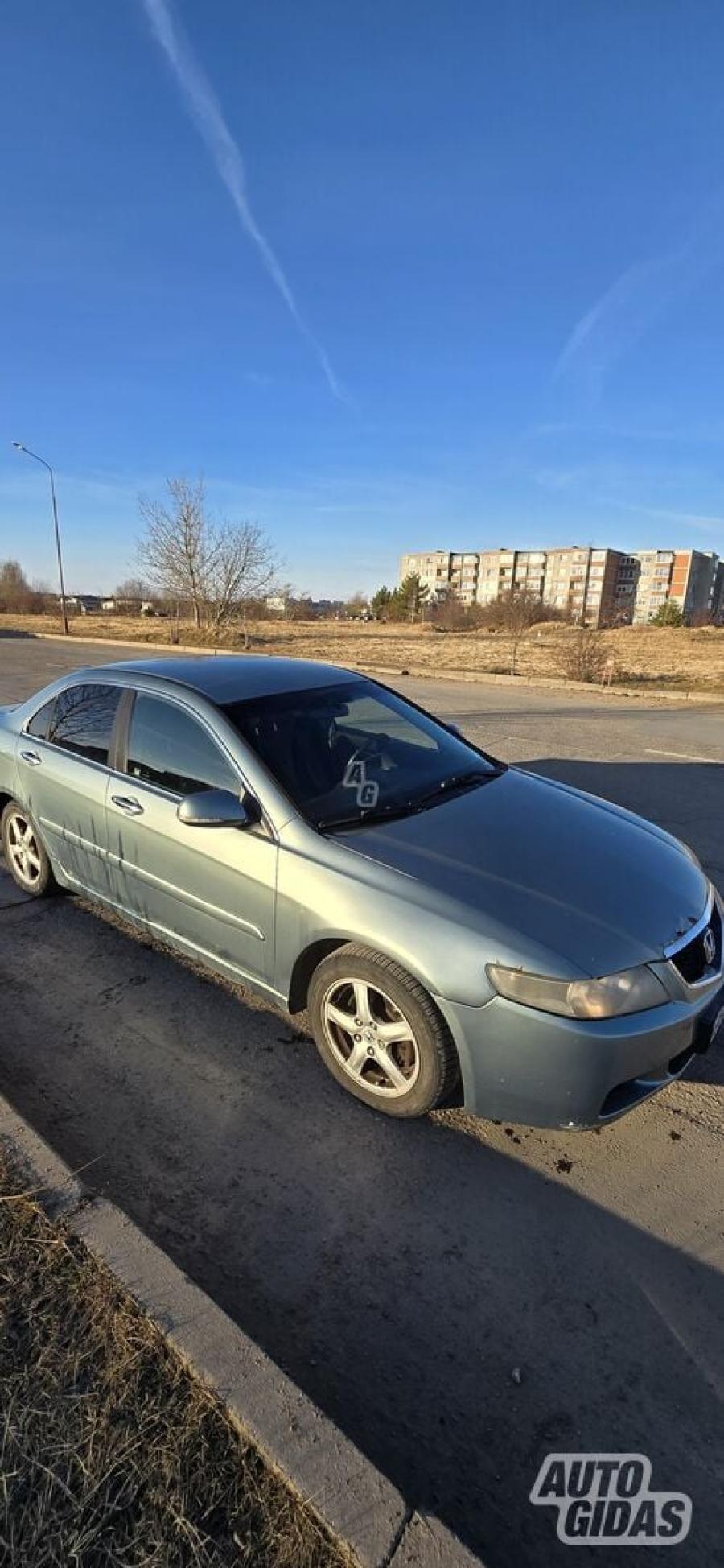 Green Honda Accord 2004 in Siauliai, with an engine capacity of 2.20 L and mileage of 304 thousand km for 600 €, photo 14 on AUTOMOTO.COM.LV