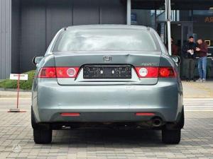 Green Honda Accord 2005 in Siauliai, with an engine capacity of 2.00 L and mileage of 270 thousand km for 800 €, photo 19 on AUTOMOTO.COM.LV