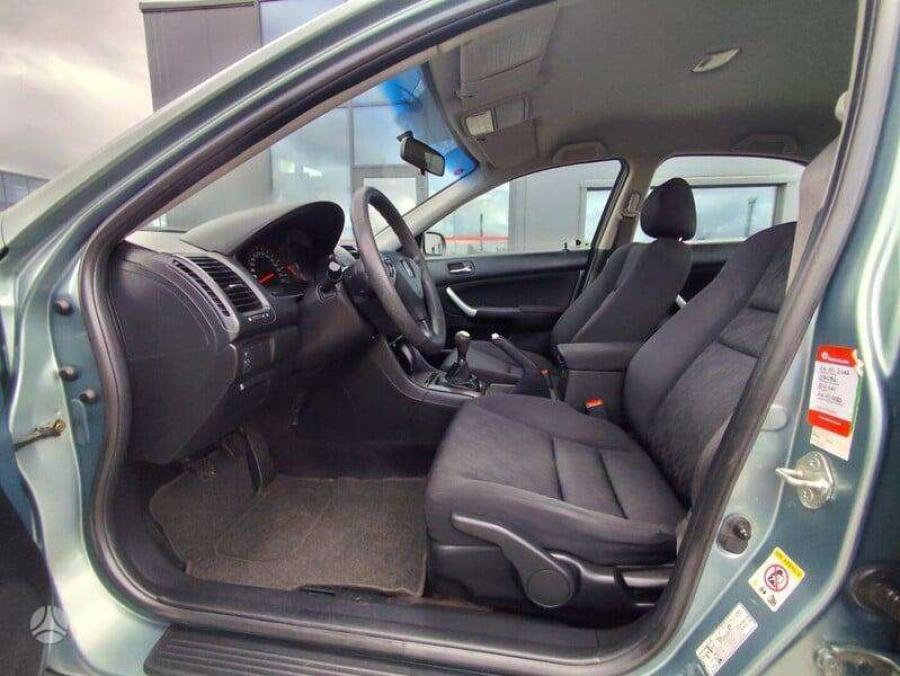Green Honda Accord 2005 in Siauliai, with an engine capacity of 2.00 L and mileage of 270 thousand km for 800 €, photo 23 on AUTOMOTO.COM.LV